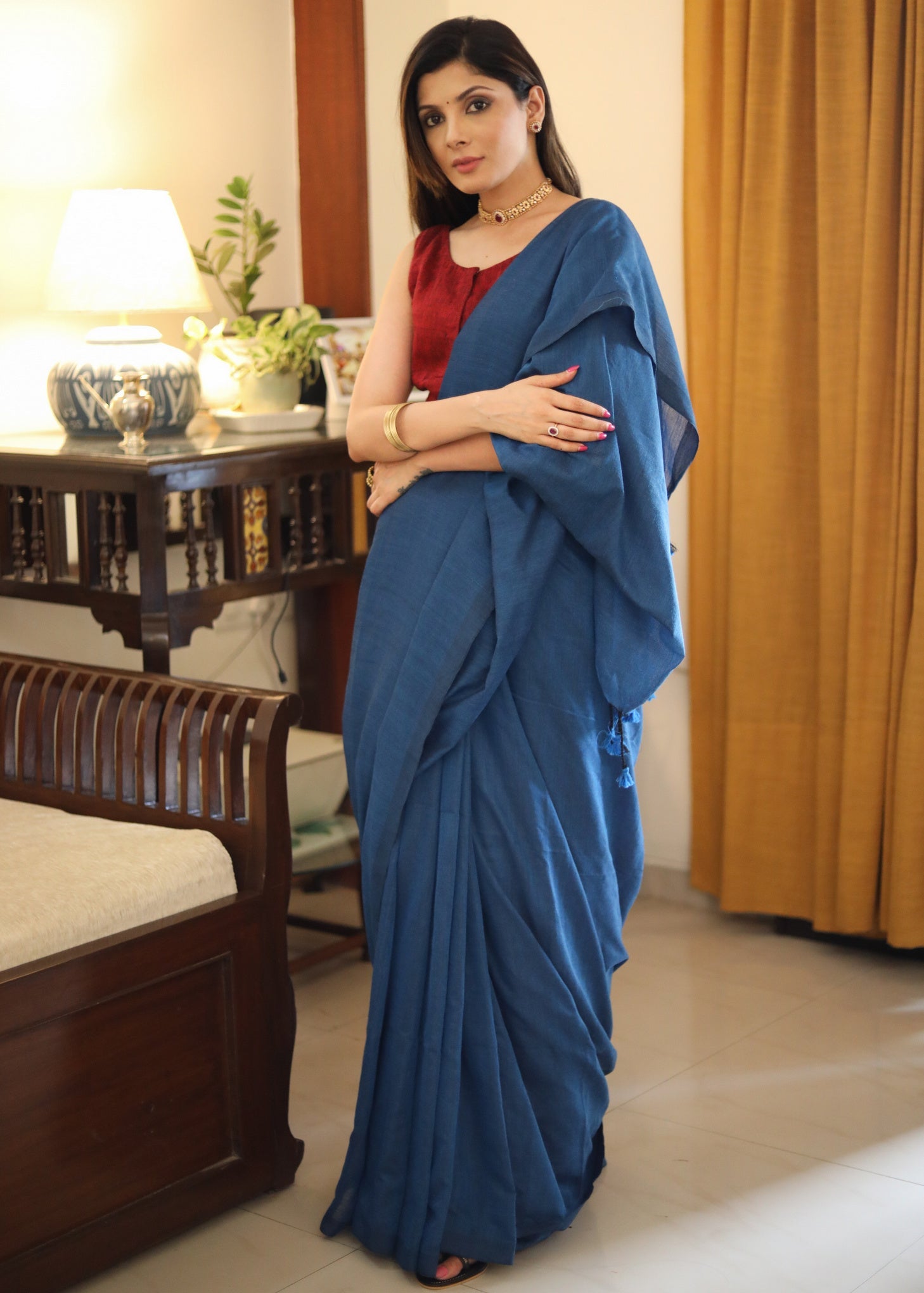 Easy to wear cobalt blue plain saree with plain maroon blouse piece ...